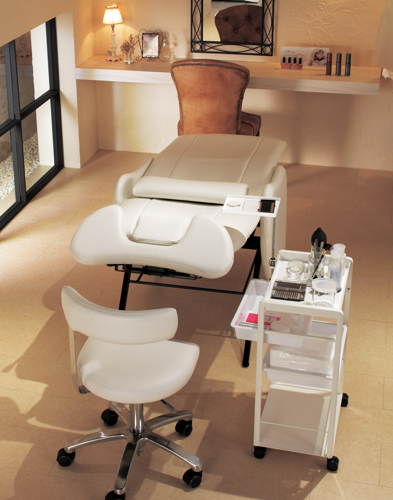 Riche Eyelash Chair - Spa Supply Solutions