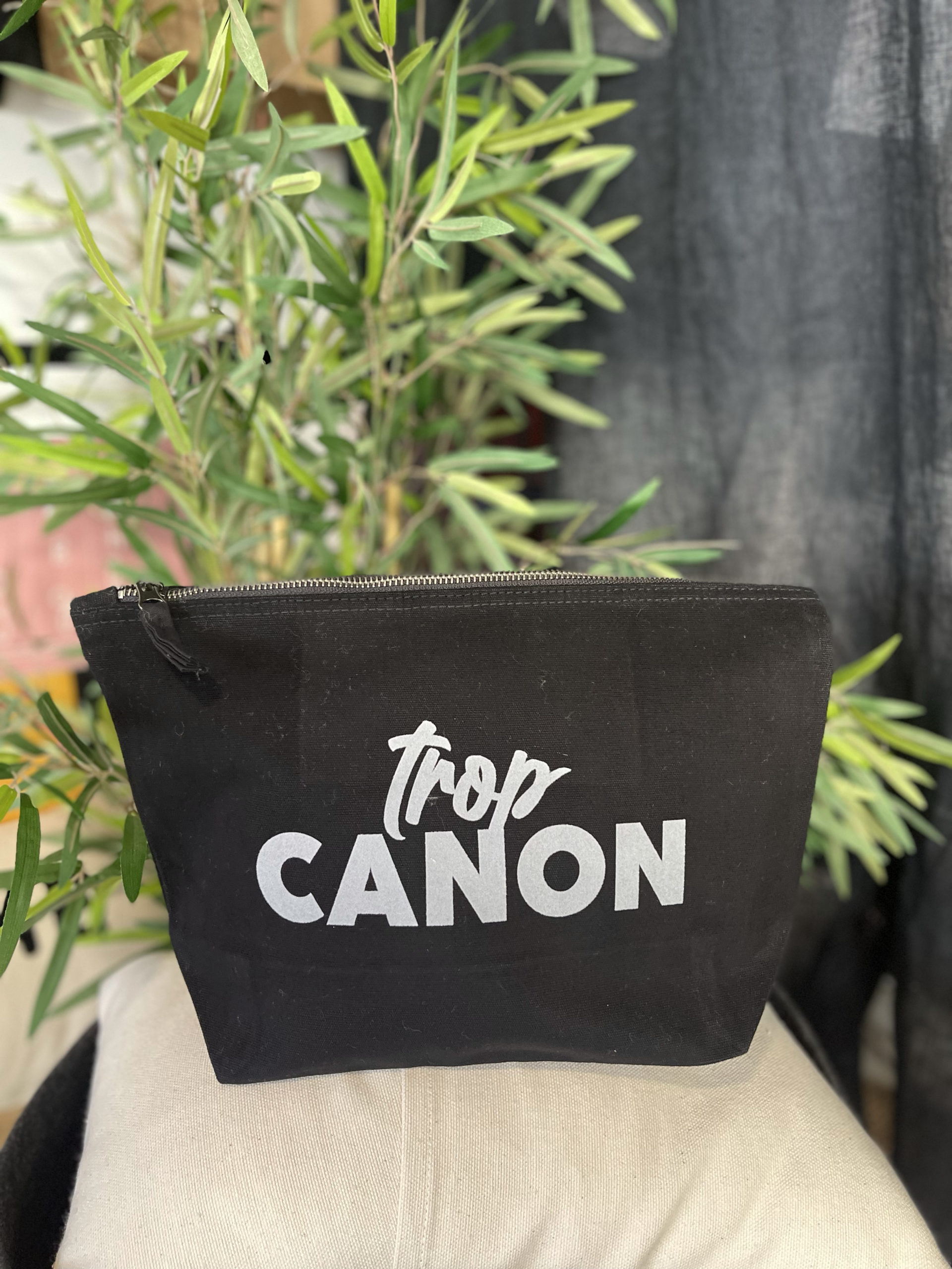 Trousse de toilette XL Noir » Trop Canon » - Toiles Chics